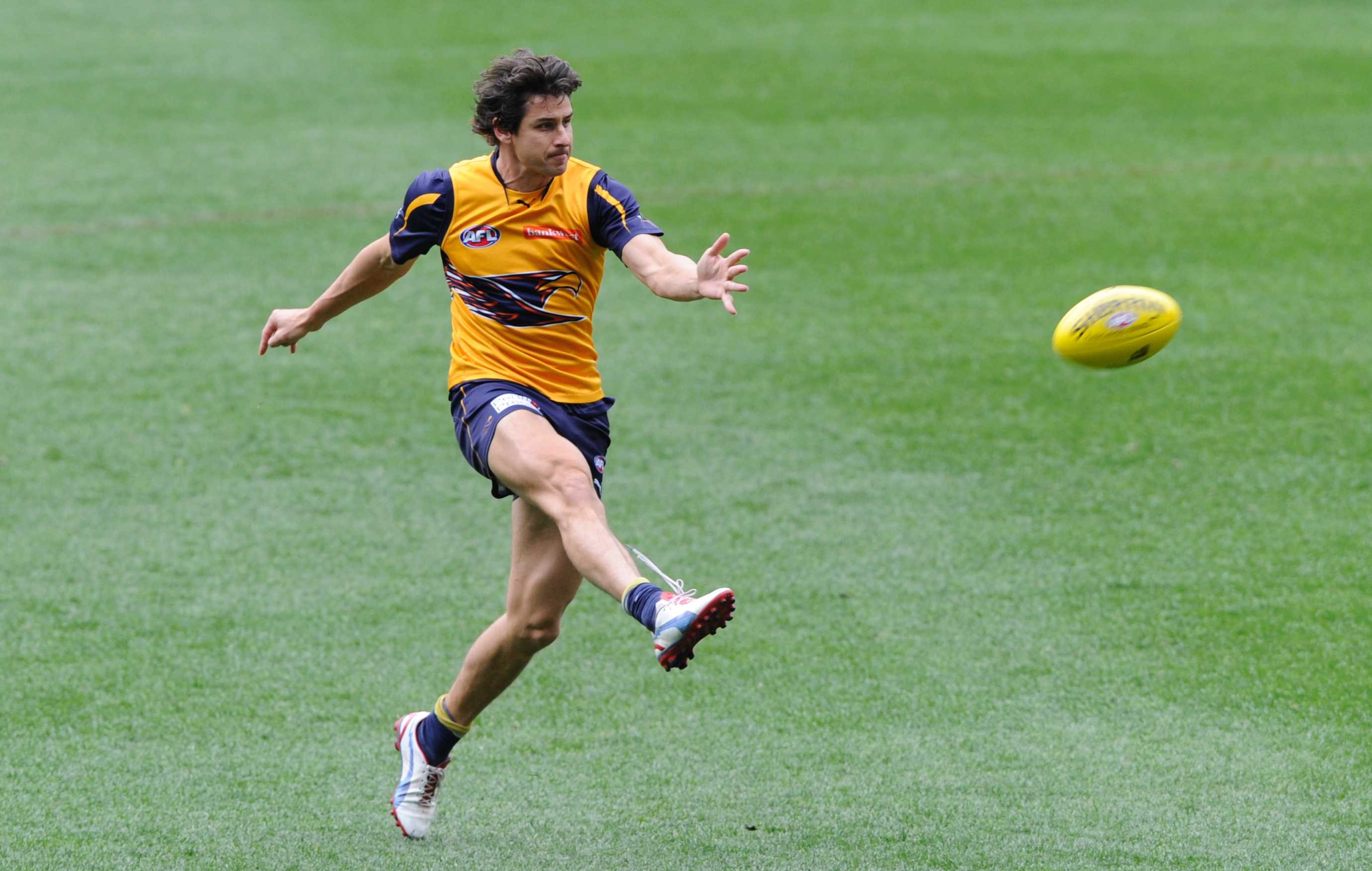 West Coast premiership player Andrew Embley announces retirement - ABC News