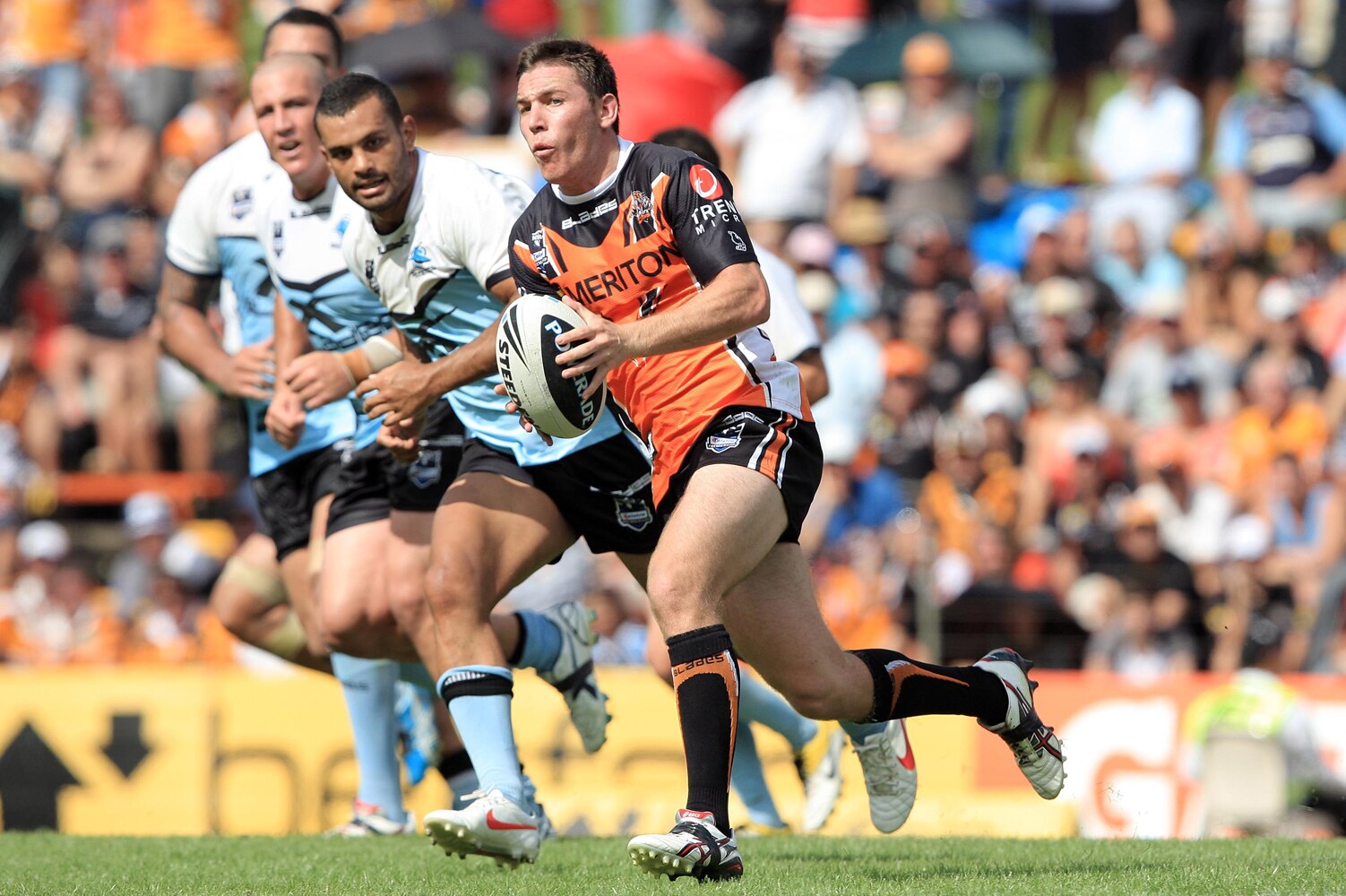 Humble wants full-back spot to himself - ABC News