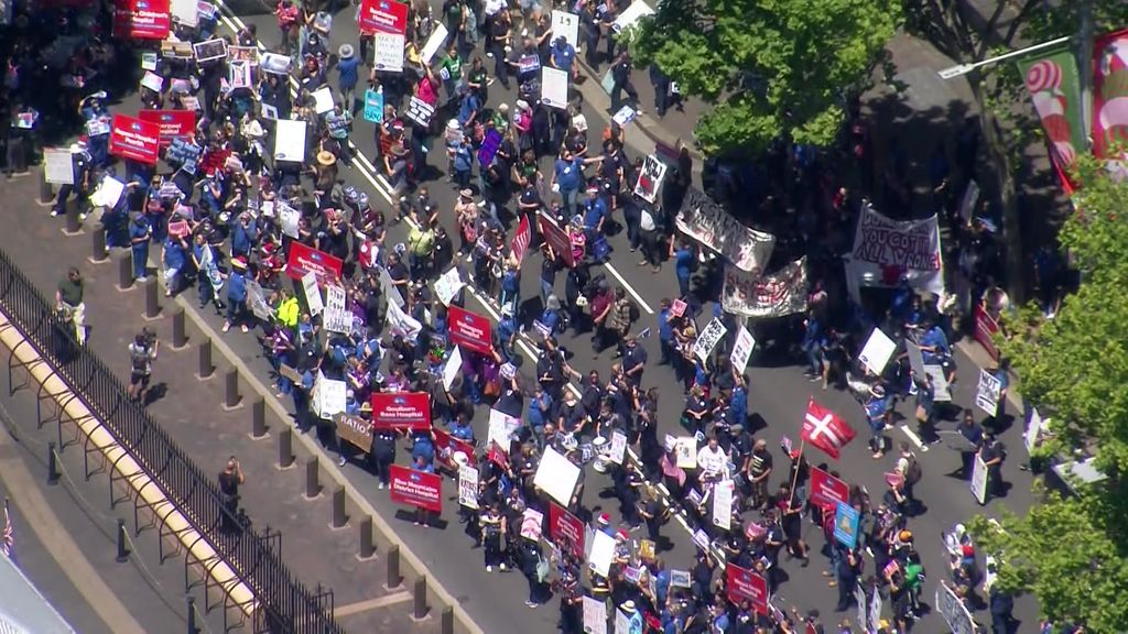 NSW nurses march in protest of pay and conditions - ABC News