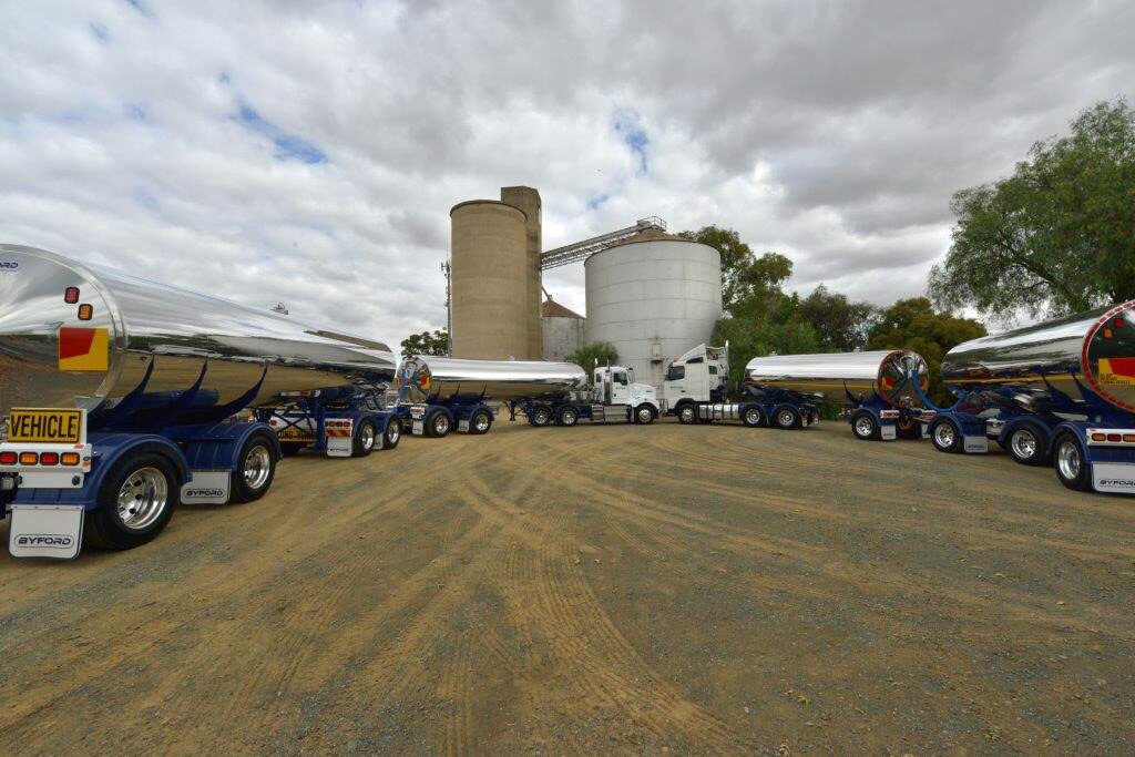 Longer, heavier but safer milk tankers on rural roads - ABC News
