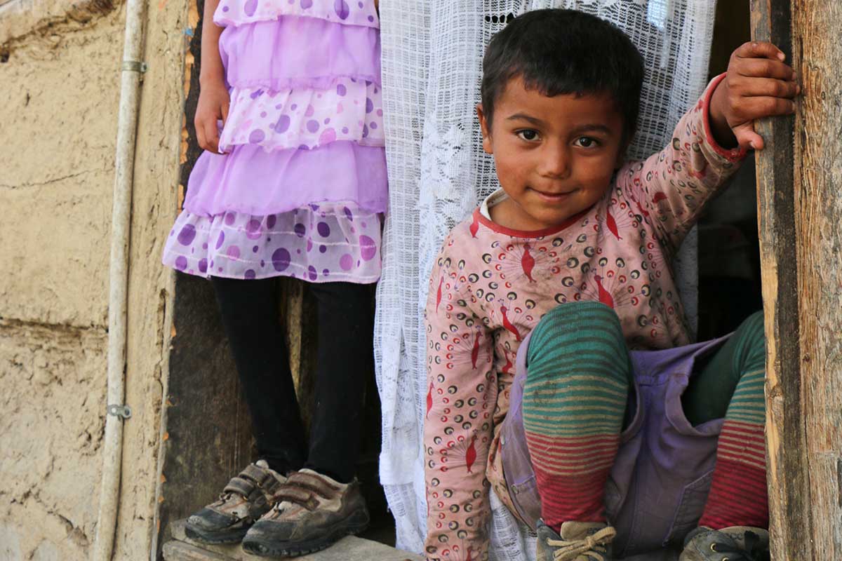 The teenage gypsy bride carving a feminist future - ABC News