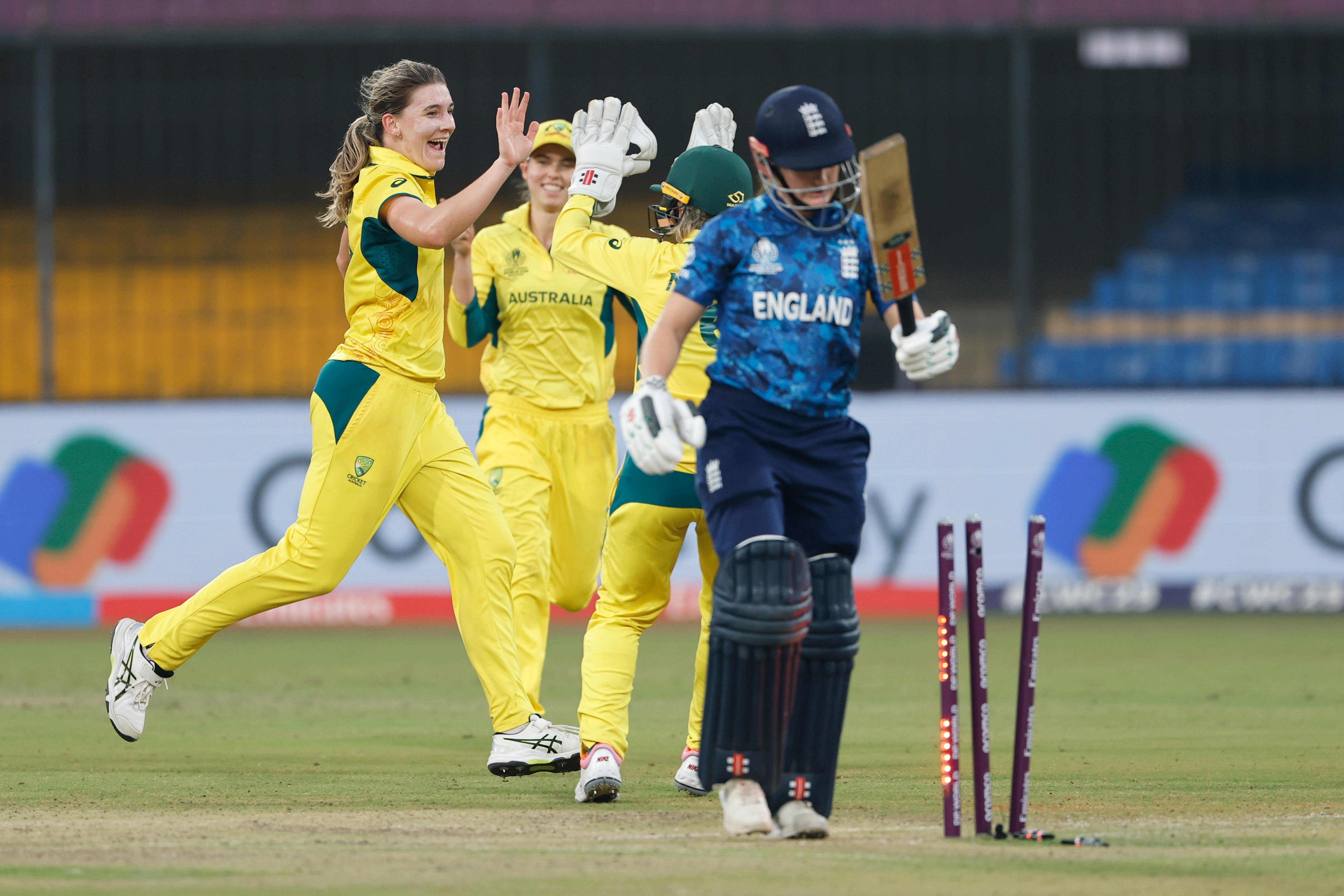 Australia continues dominance against England as Sutherland and Gardner ...