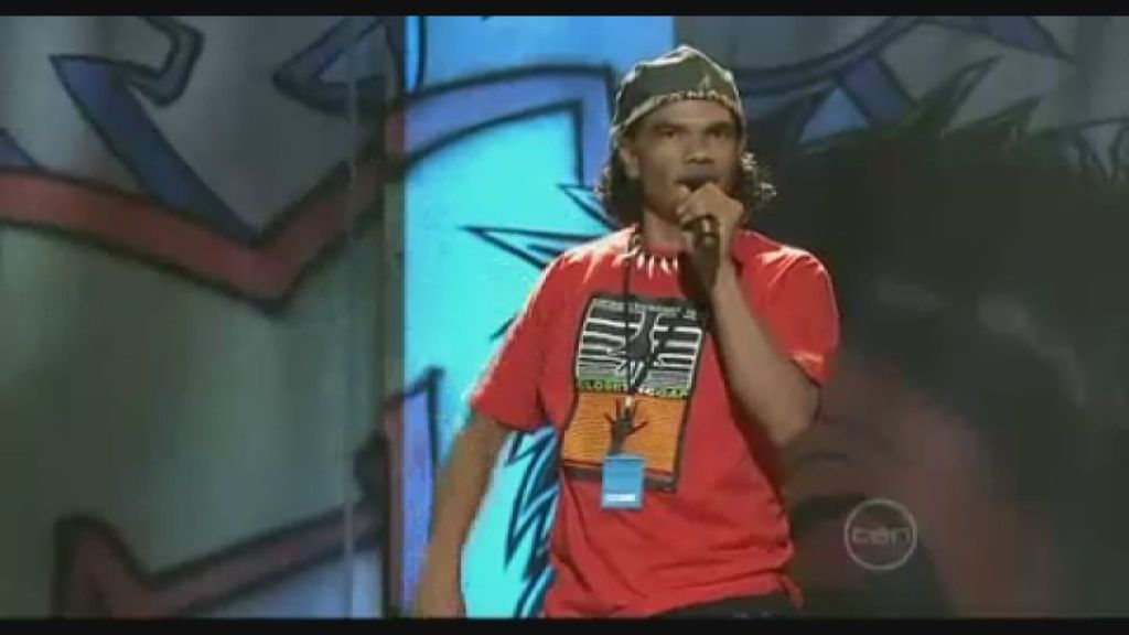 Indigenous comedian promotes tolerance - ABC News