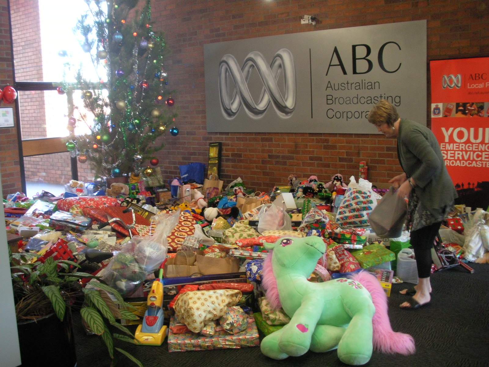 Looking back on 30 years of generosity to the ABC's Giving Tree in ...