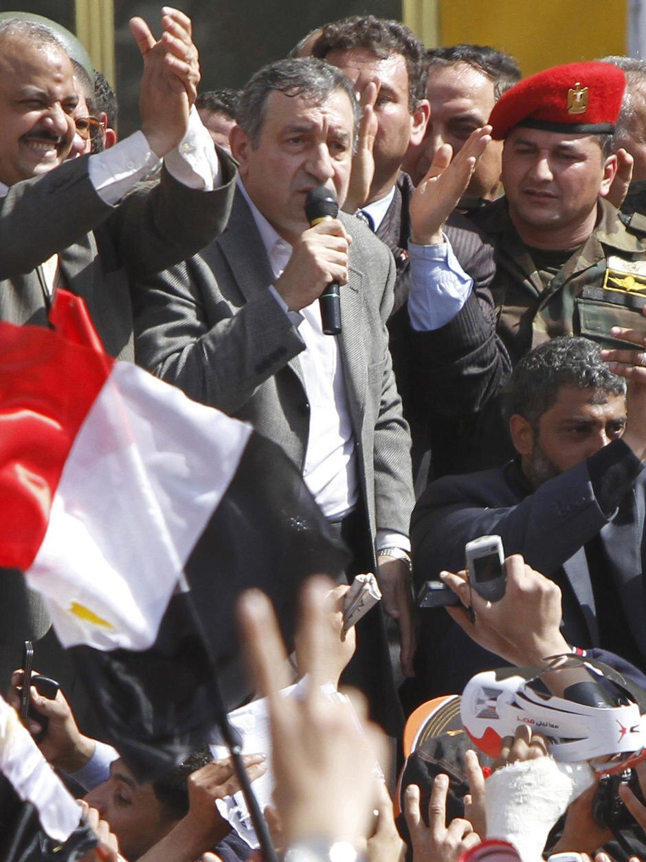 Egypt's new PM greets cheering crowd - ABC News