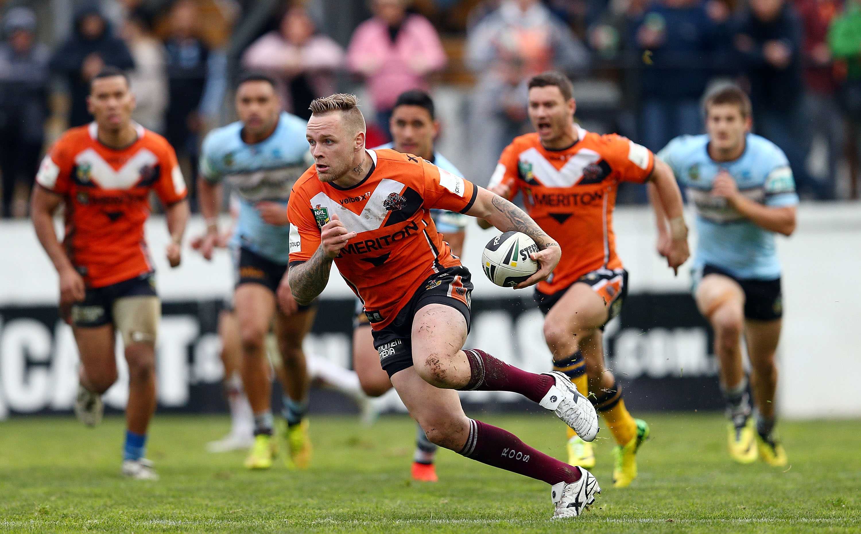 Blake Austin signs with Canberra Raiders after being granted release by ...