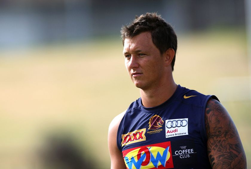 Sharks circling around Tim Smith - ABC News