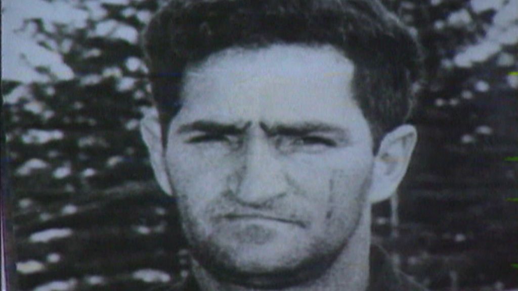 Eric Edgar Cooke giving evidence at his trial. - ABC News