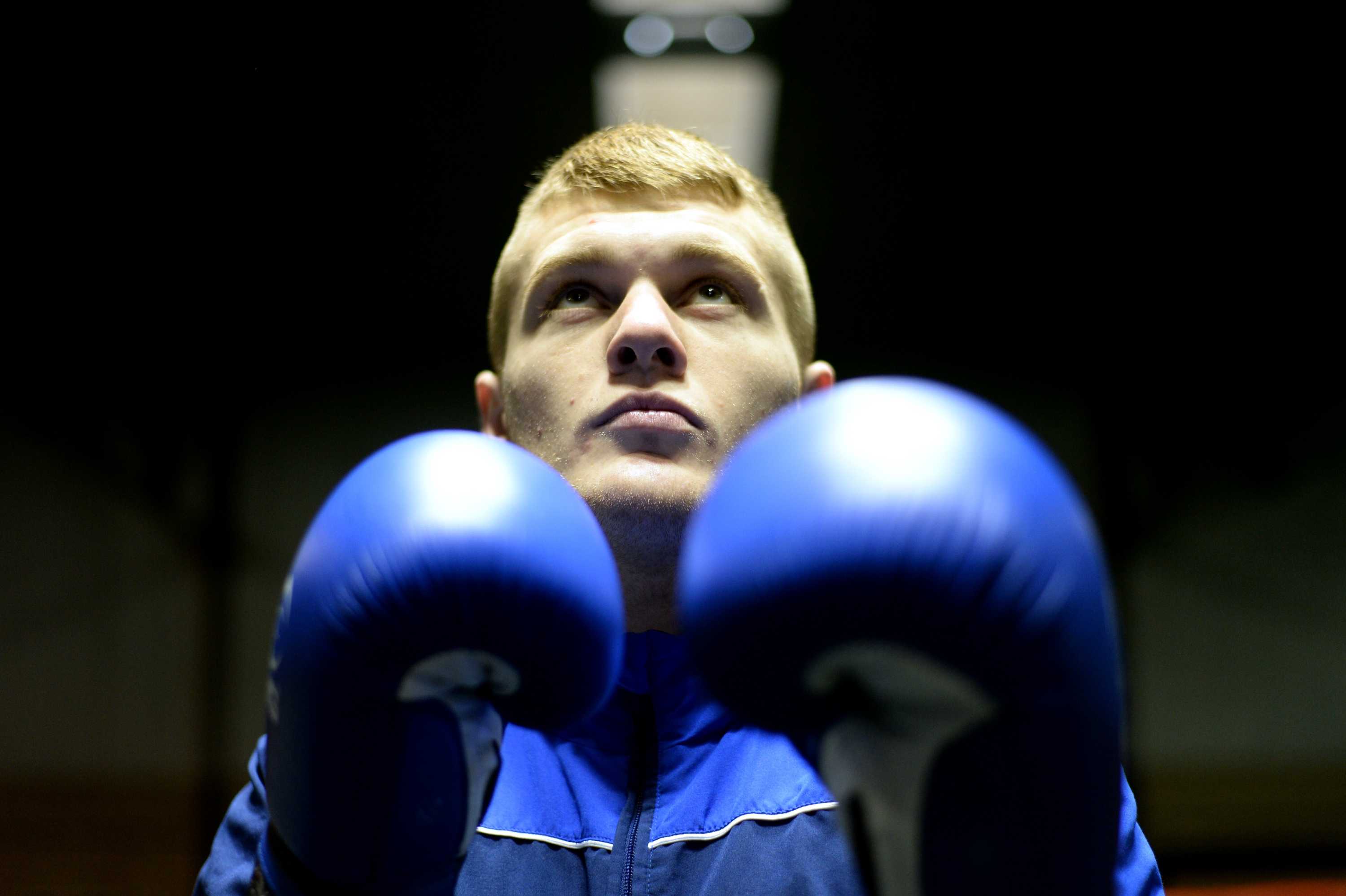 Elite male boxers to leave head guards at home for Adelaide ...