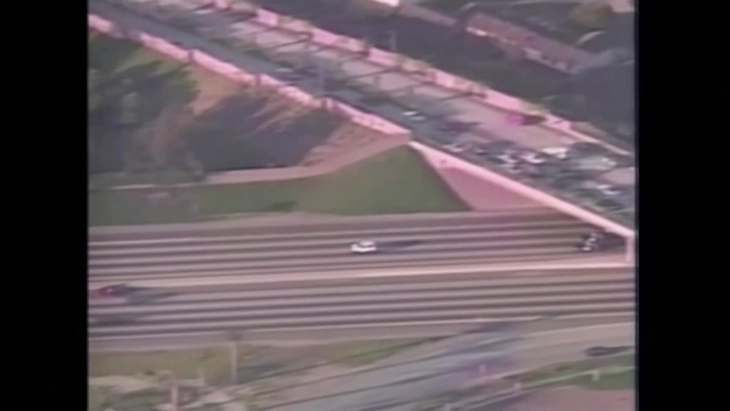 Various aerials of highway car chase involving OJ Simpson - ABC News