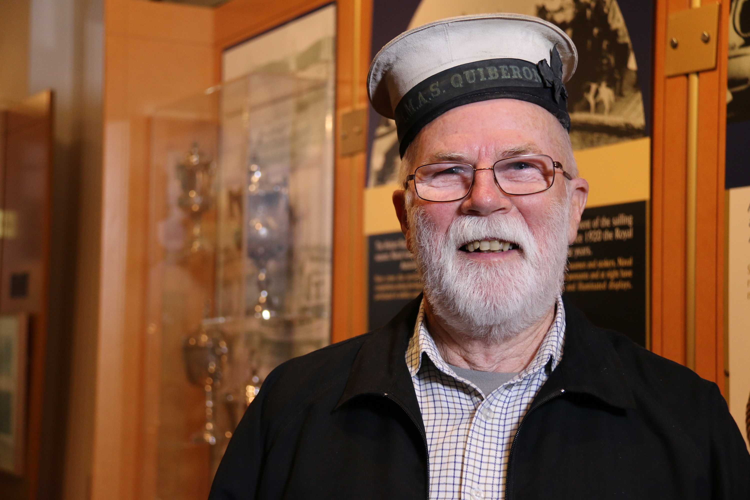 Former Australian Naval officer reunited with cap after swapping with ...