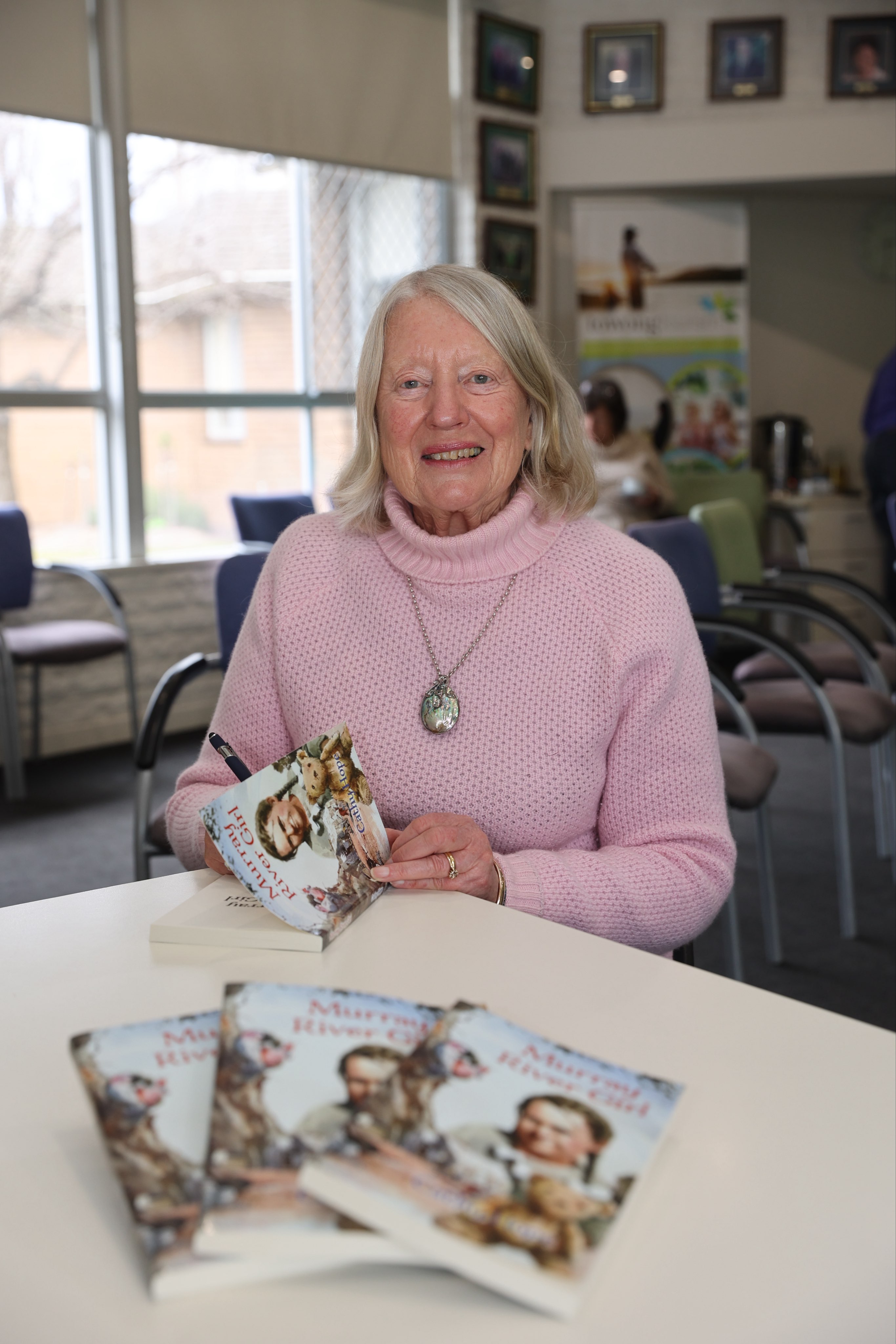 Roma's upbringing on the banks of the Murray inspired this book - ABC ...