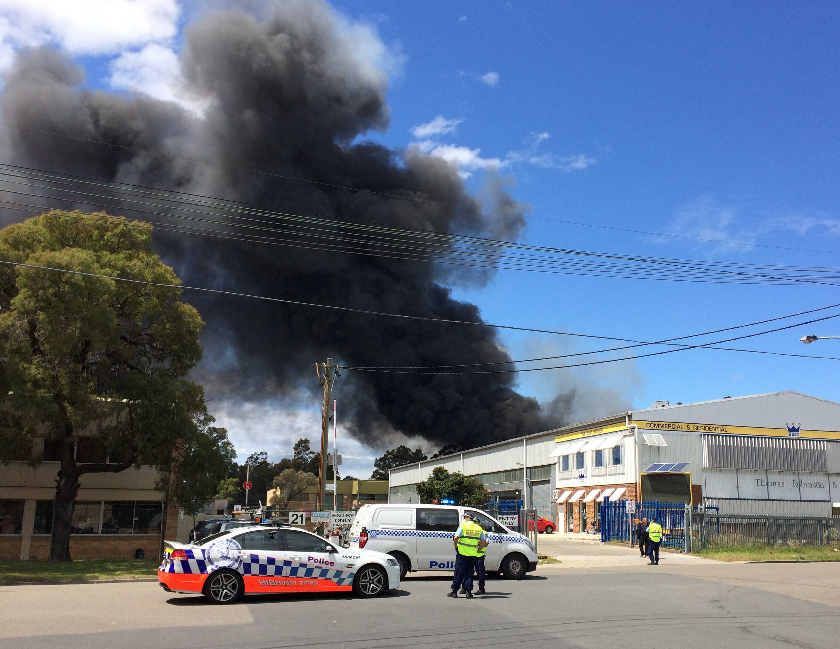Large fire at auto parts factory in Sydney's south contained - ABC News