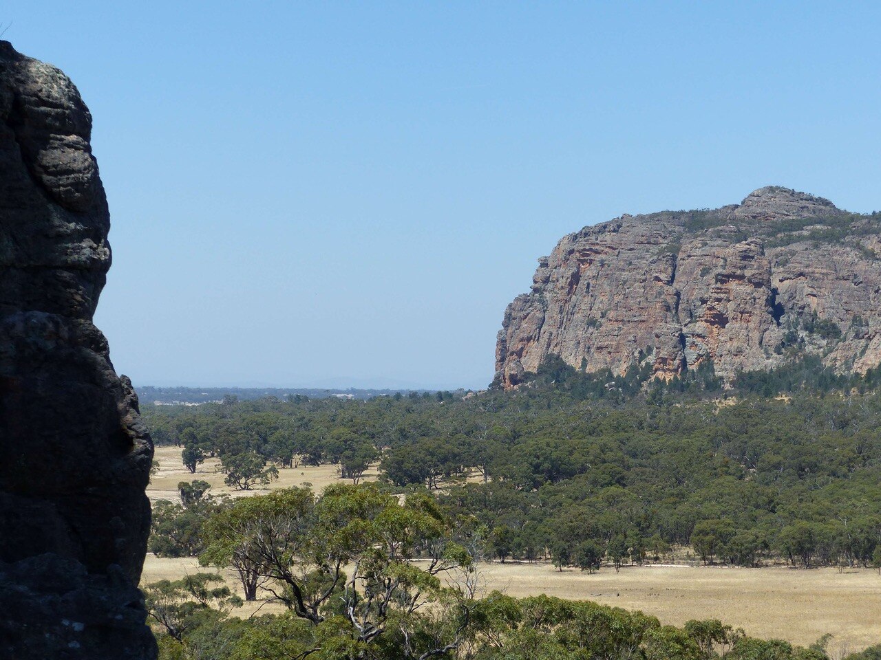 Take a tour of Australia's really big rocks - ABC News