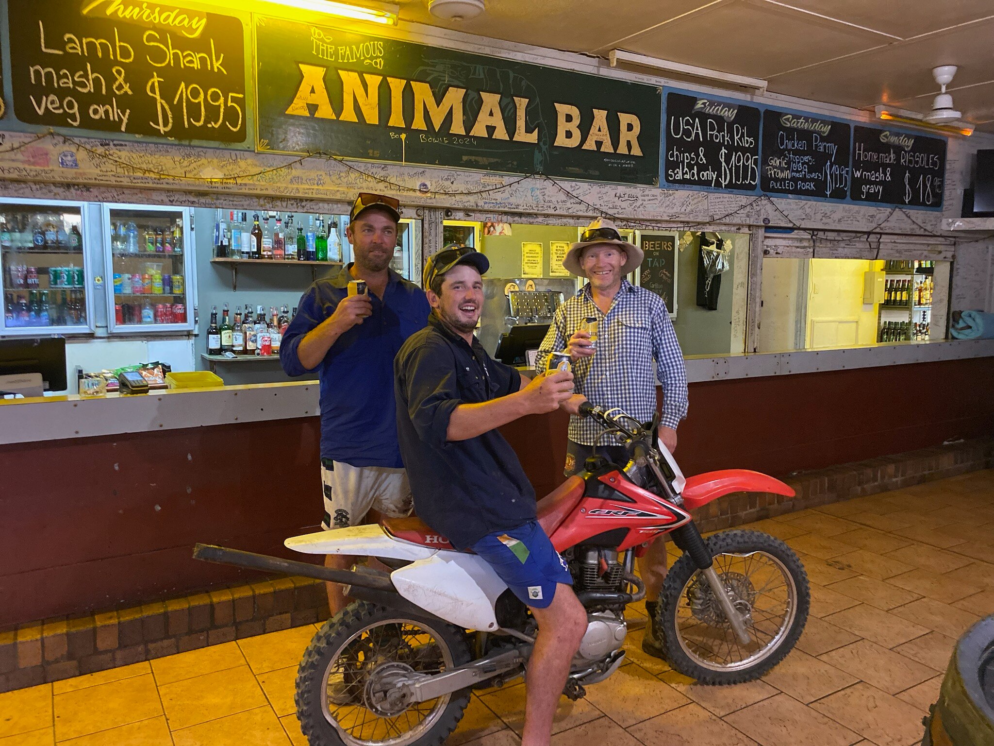 Memories of a wilder time come alive inside Karumba's Animal Bar - ABC News