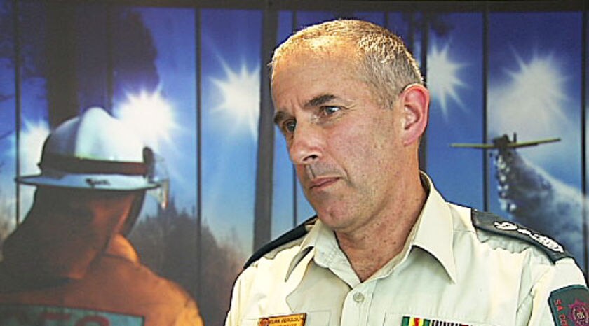 SA fire chief heads to Victoria - ABC News
