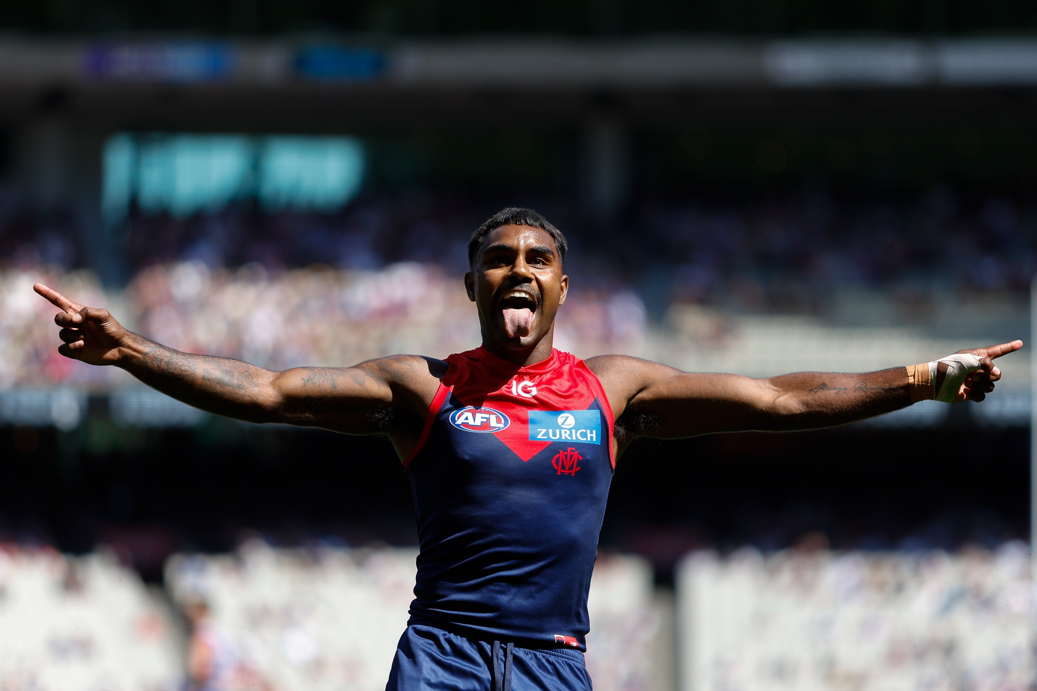 Full Call: Kysaiah Pickett takes a hanger against West Coast - ABC listen