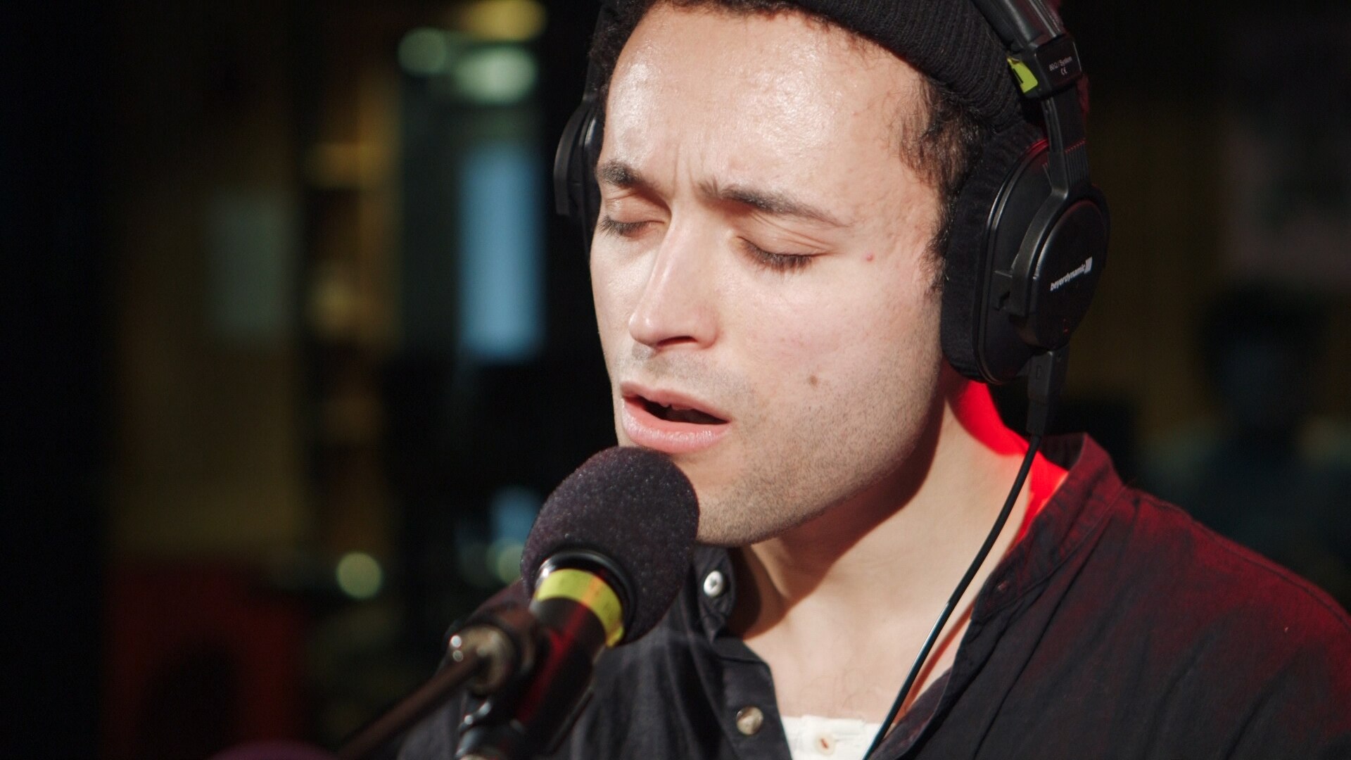 Oscar Key Sung covers Jamie xx [Ft. Romy] 'Loud Places' for Like A ...