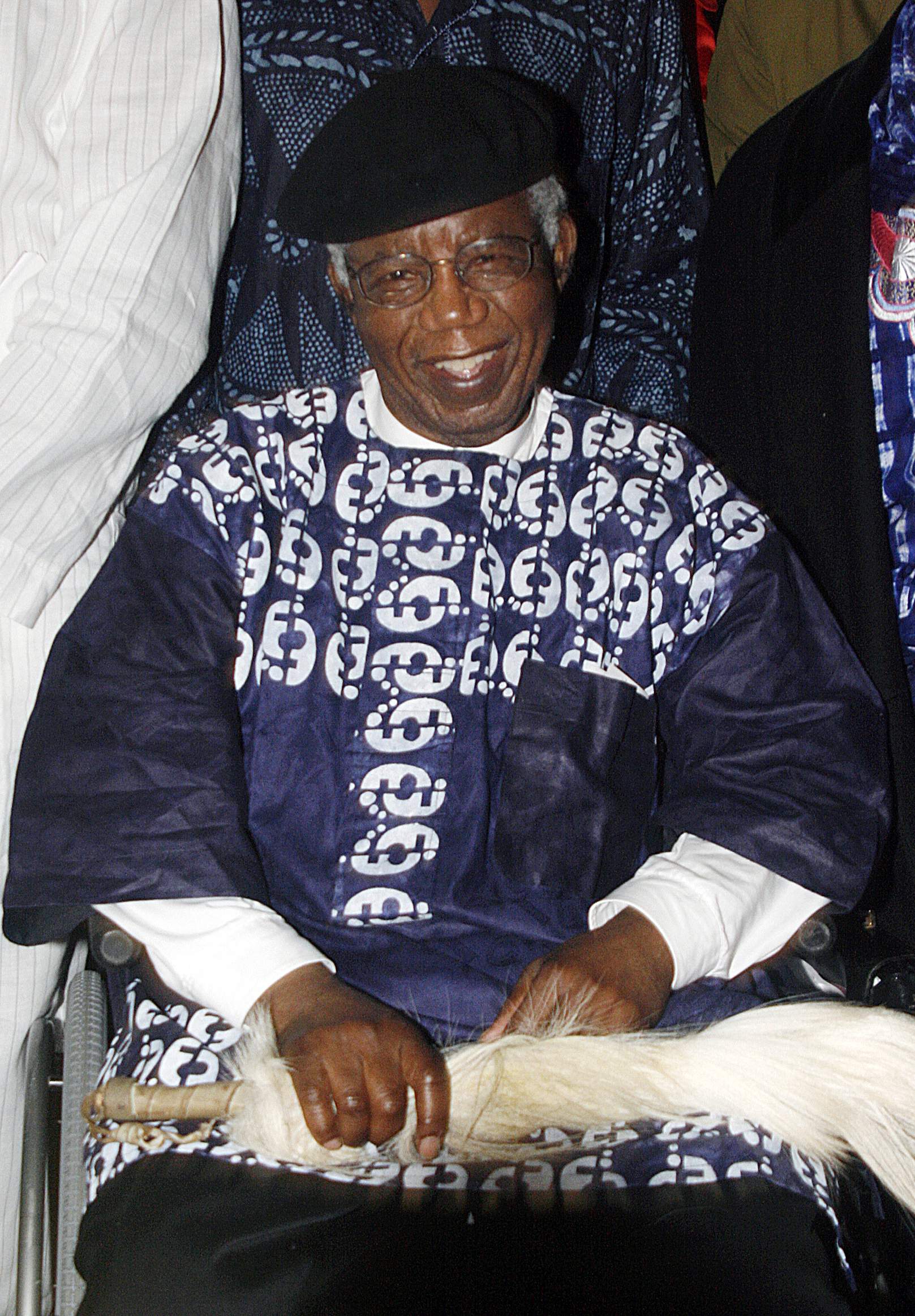 African 'literary gem' Chinua Achebe dies - ABC News