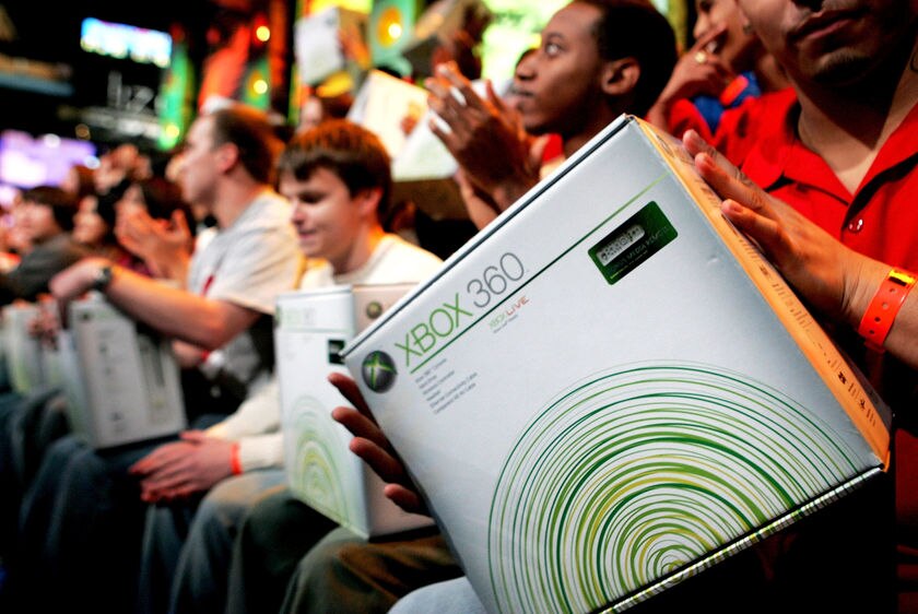 Microsoft bites billion-dollar Xbox bullet - ABC News