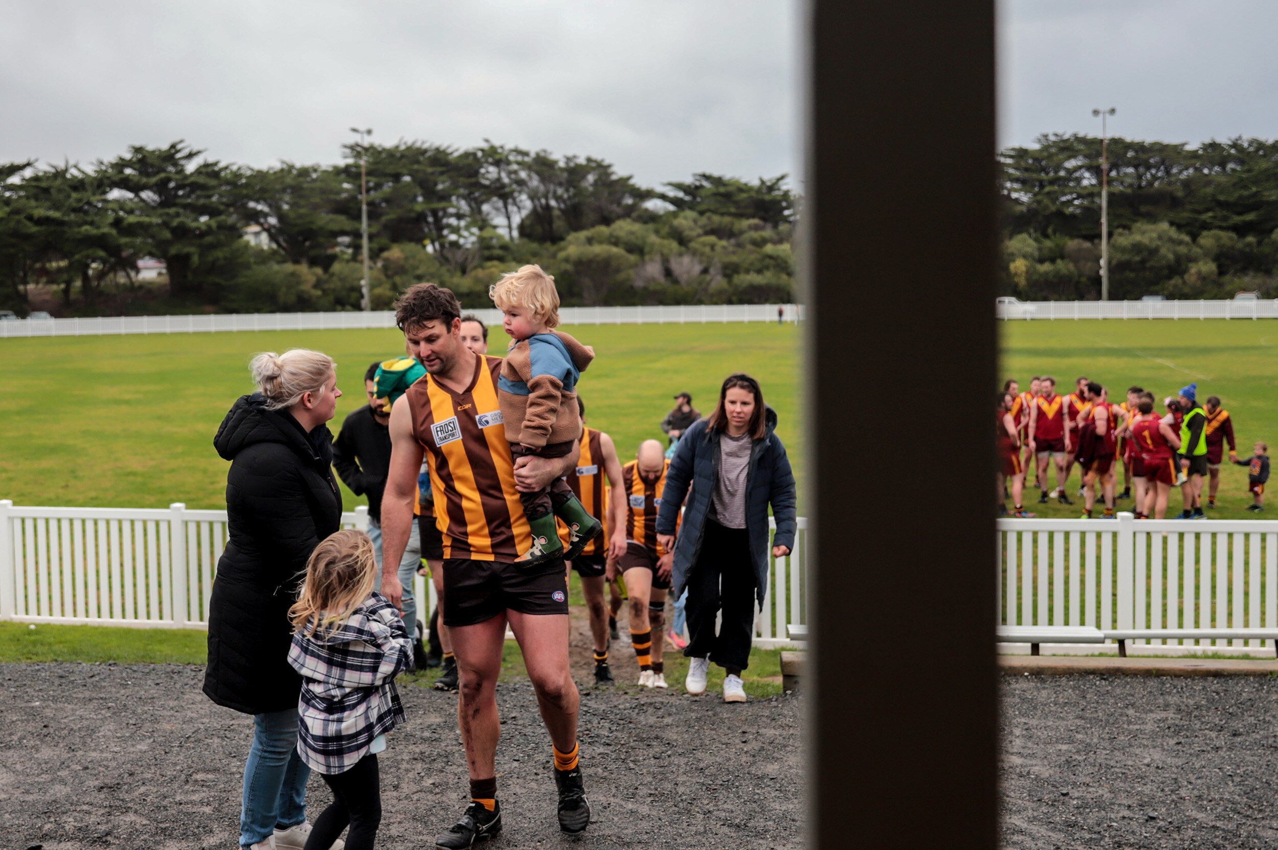 Keeping footy alive on King Island - ABC listen