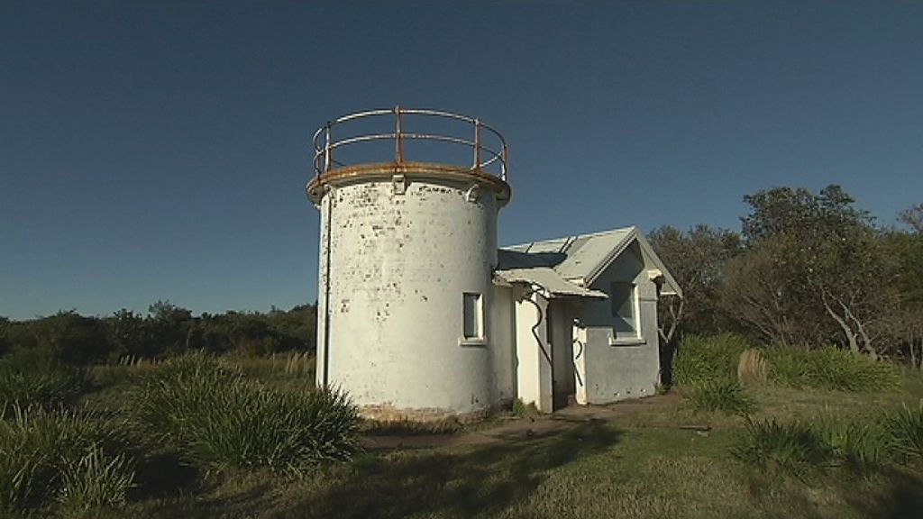 Locals fight to save historic lighthouse ruins - ABC News