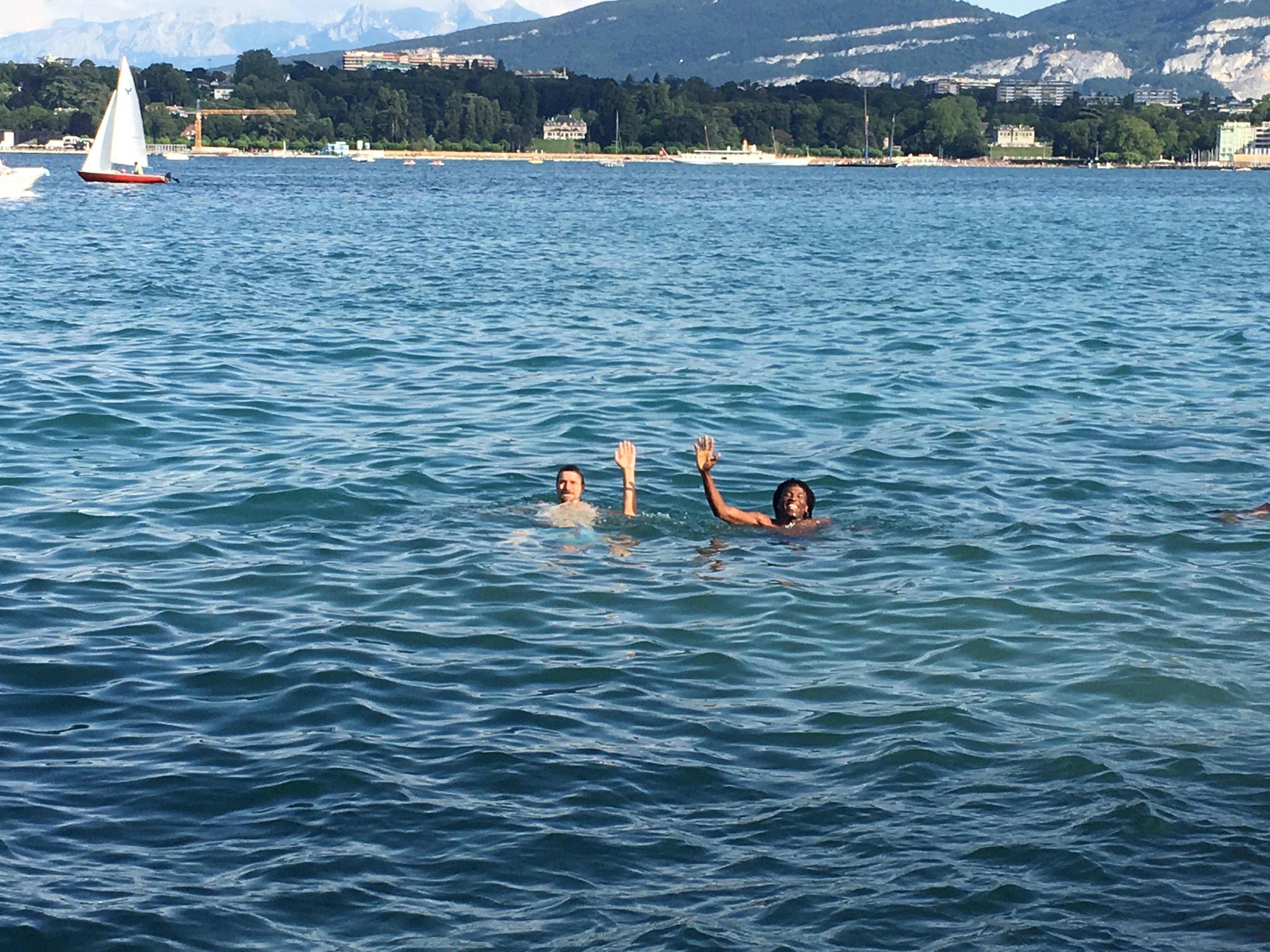 Flight from Manus: 'The messenger' tastes freedom - ABC News