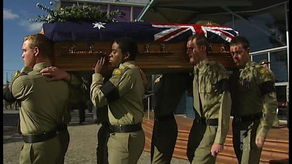 Fallen soldier farewelled in Melbourne - ABC News