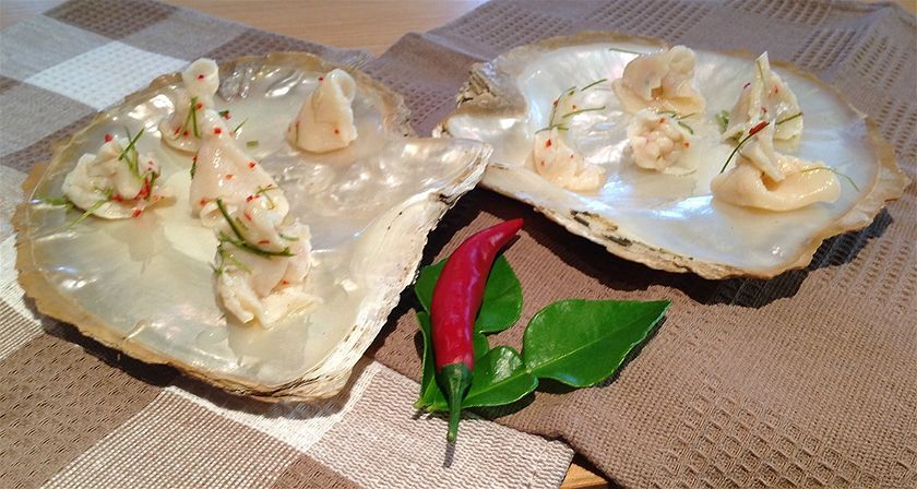 Arafura Style Pearl Meat - ABC News