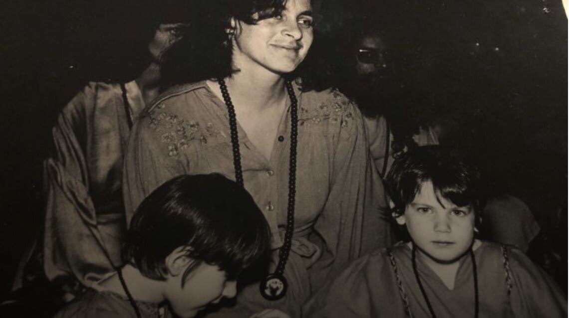 Australian scientist and vaccine advocate Archa Fox, and her wild ...