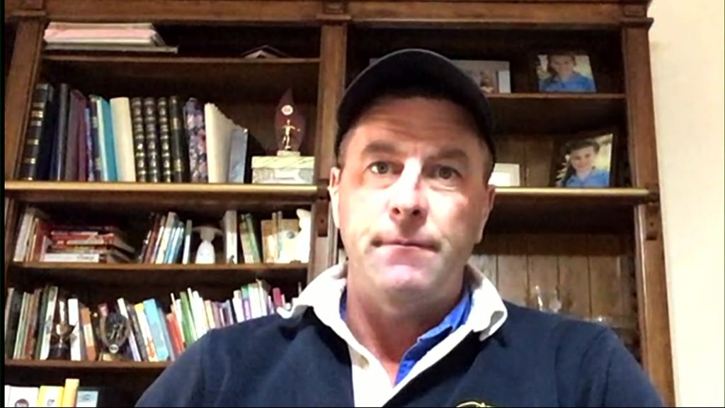 Chris Taylor is trying to get hay from his Victorian property to his ...