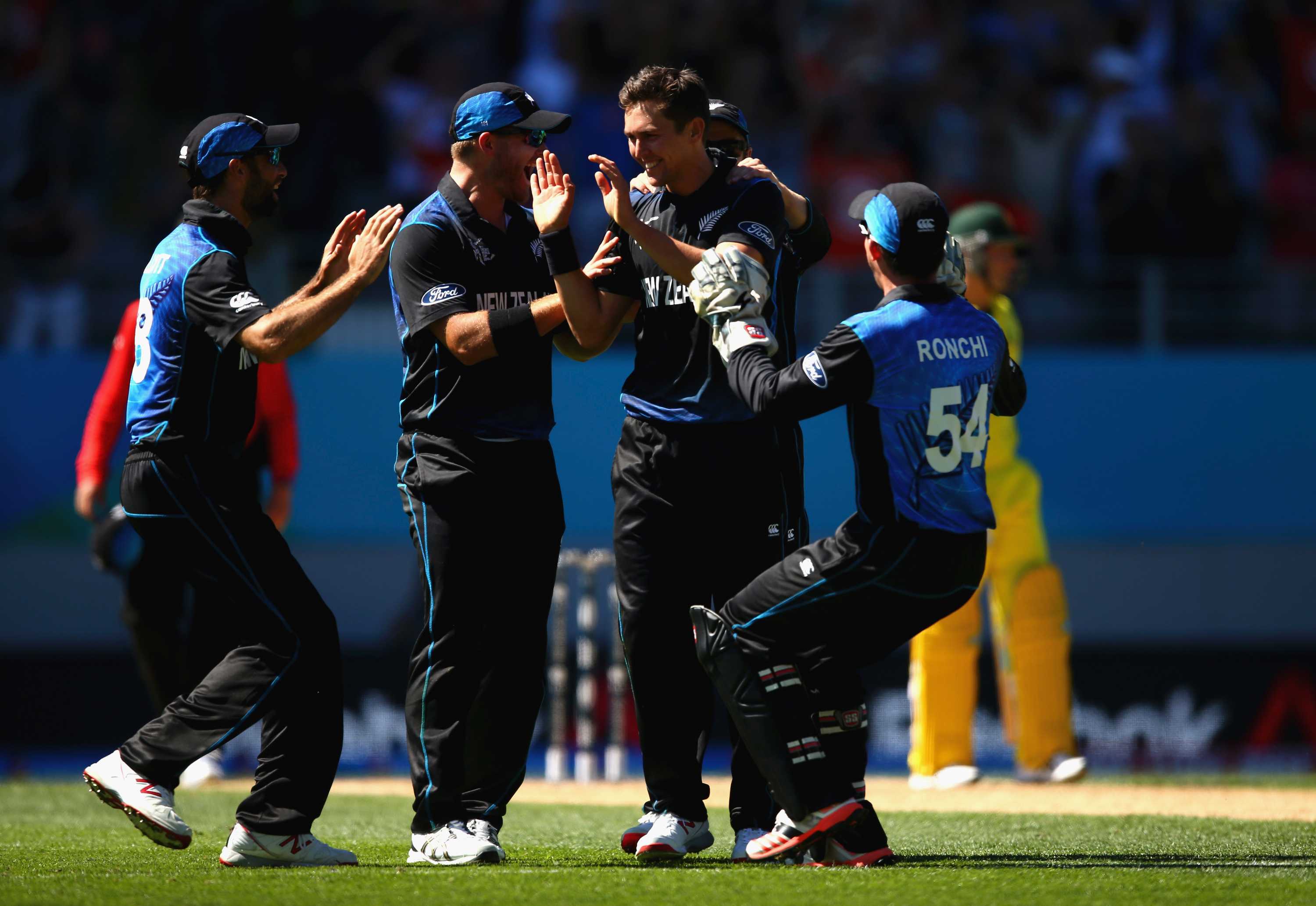 Cricket World Cup: Australia all out for 151 against Black Caps in pool ...