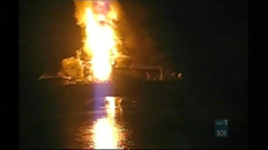 Deepwater oil explosion - ABC News