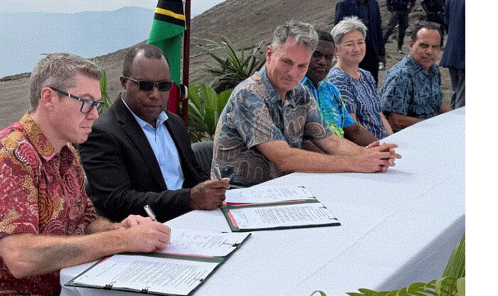 PM Napat i mekim klia abaot Nakamal Agrimen, straek blong ol tija mo Port Vila road - ABC Pacific