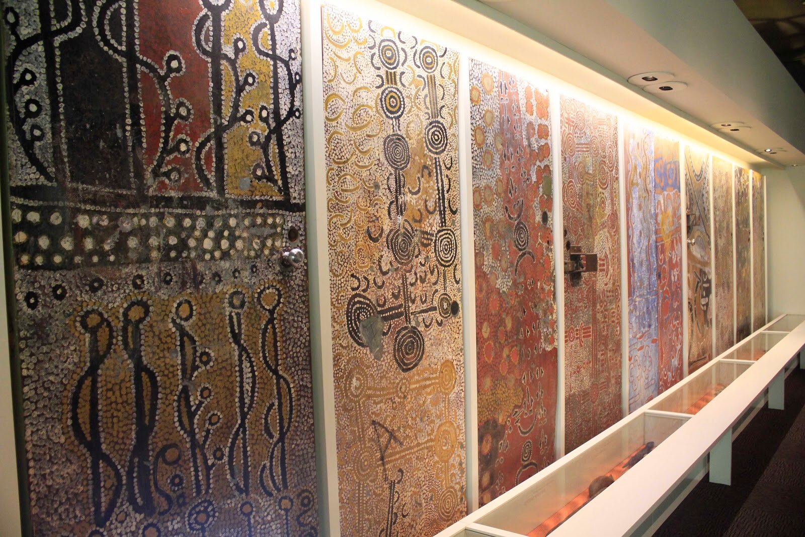 History-changing Yuendemu Doors lead Indigenous dreaming art to China ...