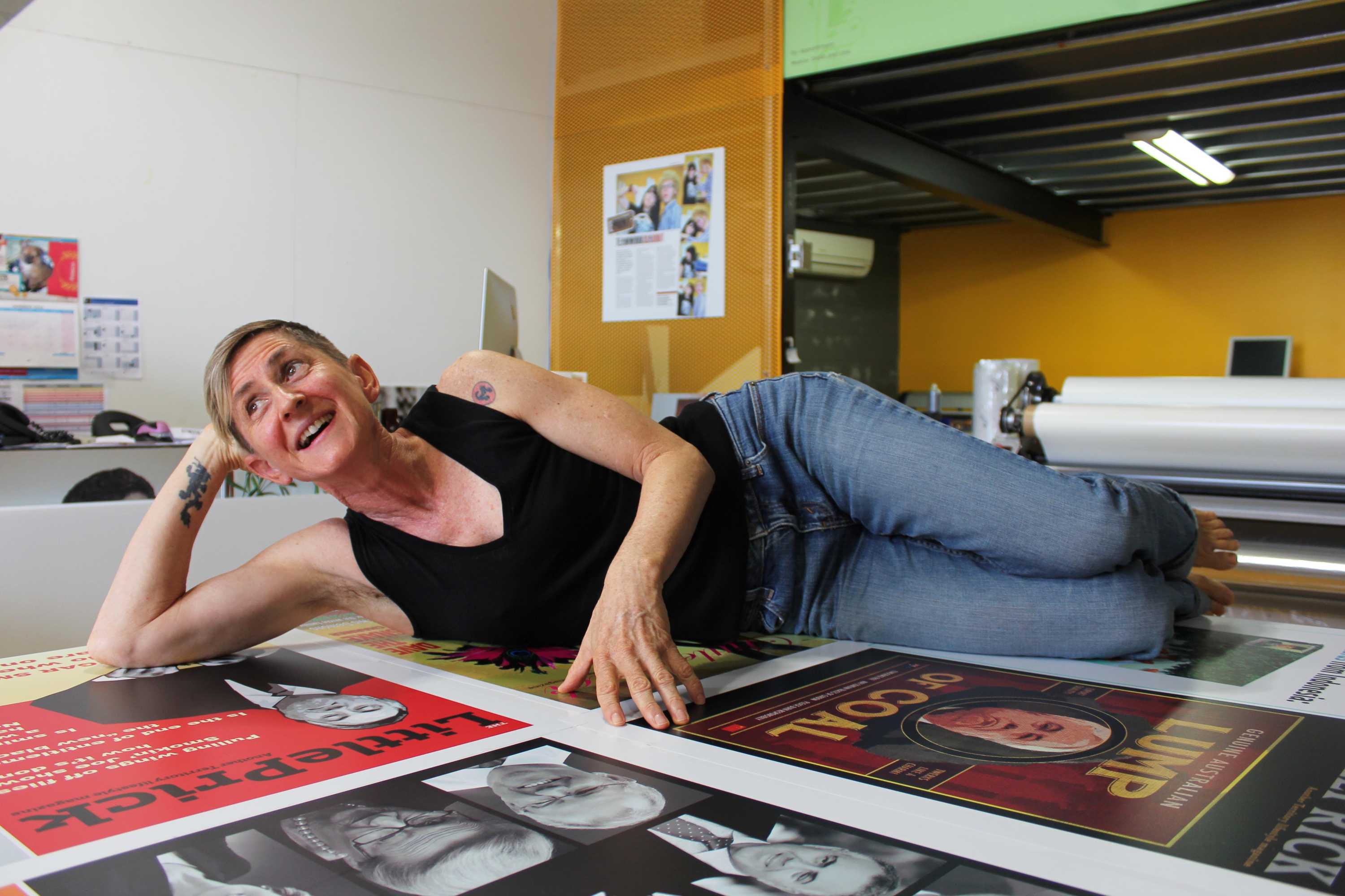 Darwin artist Therese Ritchie celebrates 100 magazine covers for her ...