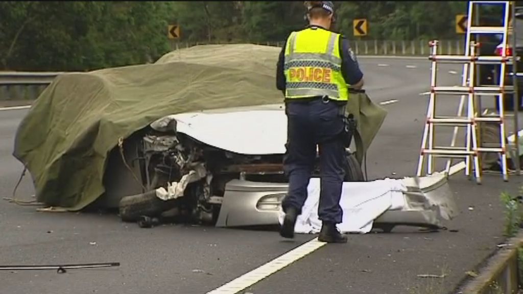 Two men killed in M1 motorway crash - ABC News