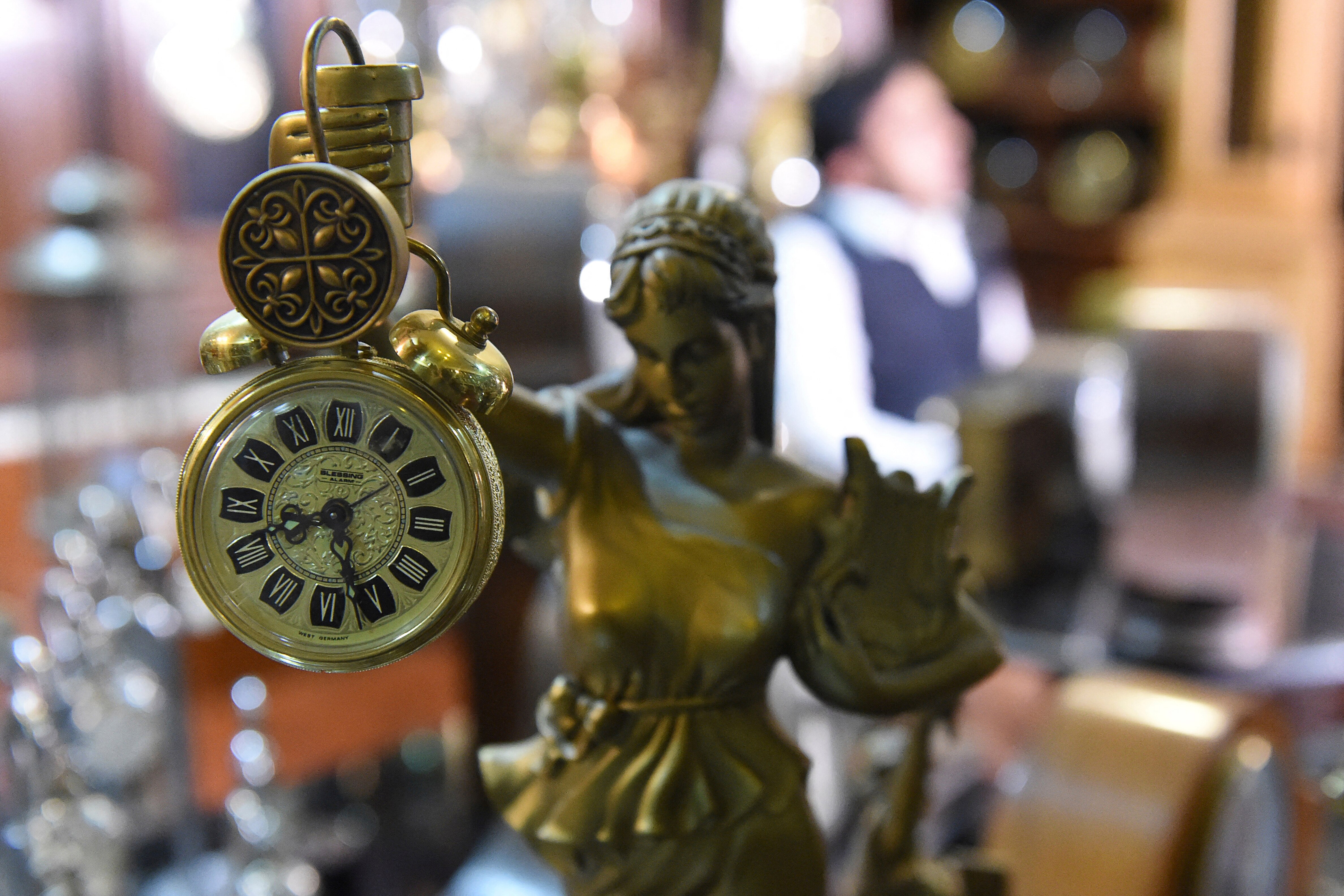 Pakistan's lonely clock collector dedicates his life to his prized ...