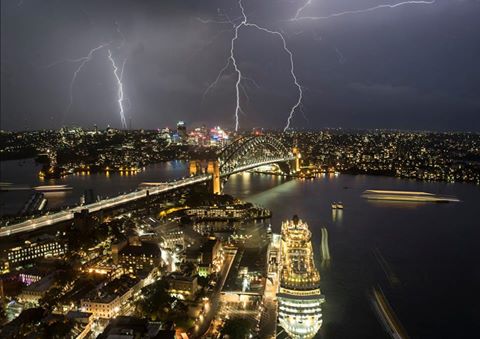Sydney storm: Hundreds still without power as emergency services clean ...