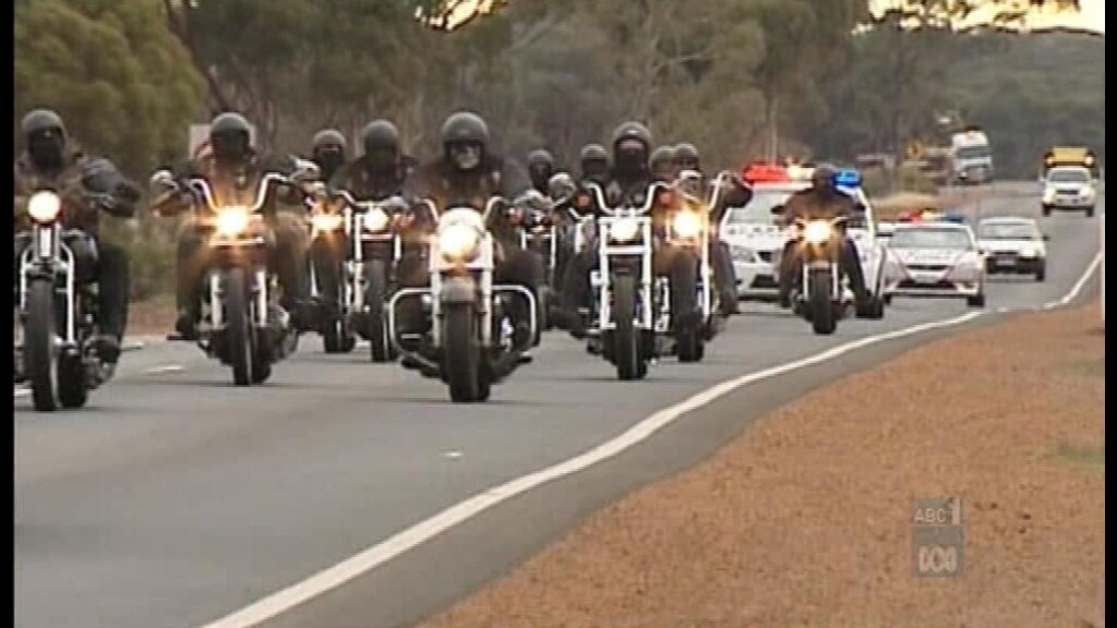 Extra police patrol bikie run - ABC News