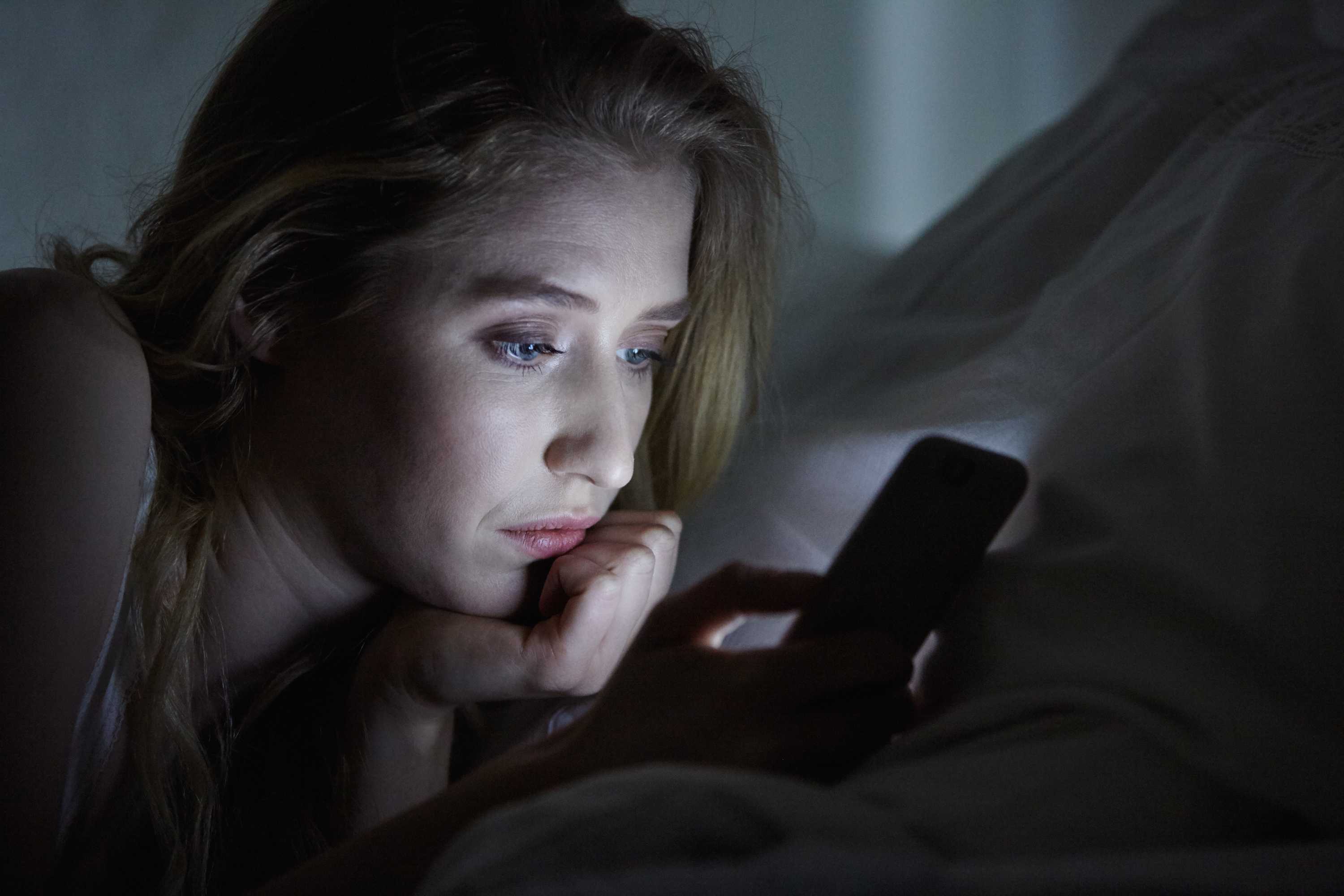 Using your phone at night could make antidepressants less effective ...