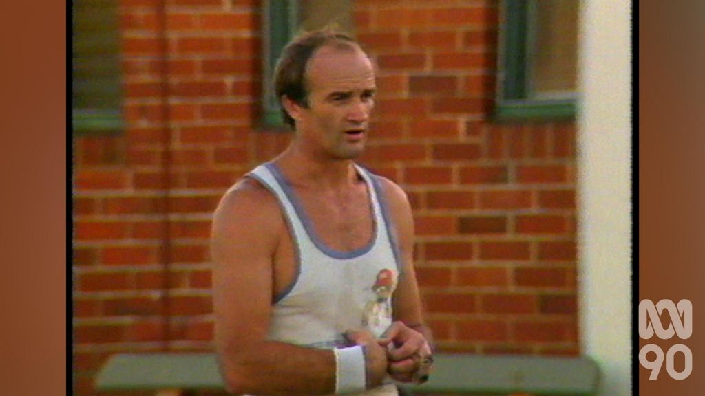 Aussie Rules umpire shortage (1985) - ABC News