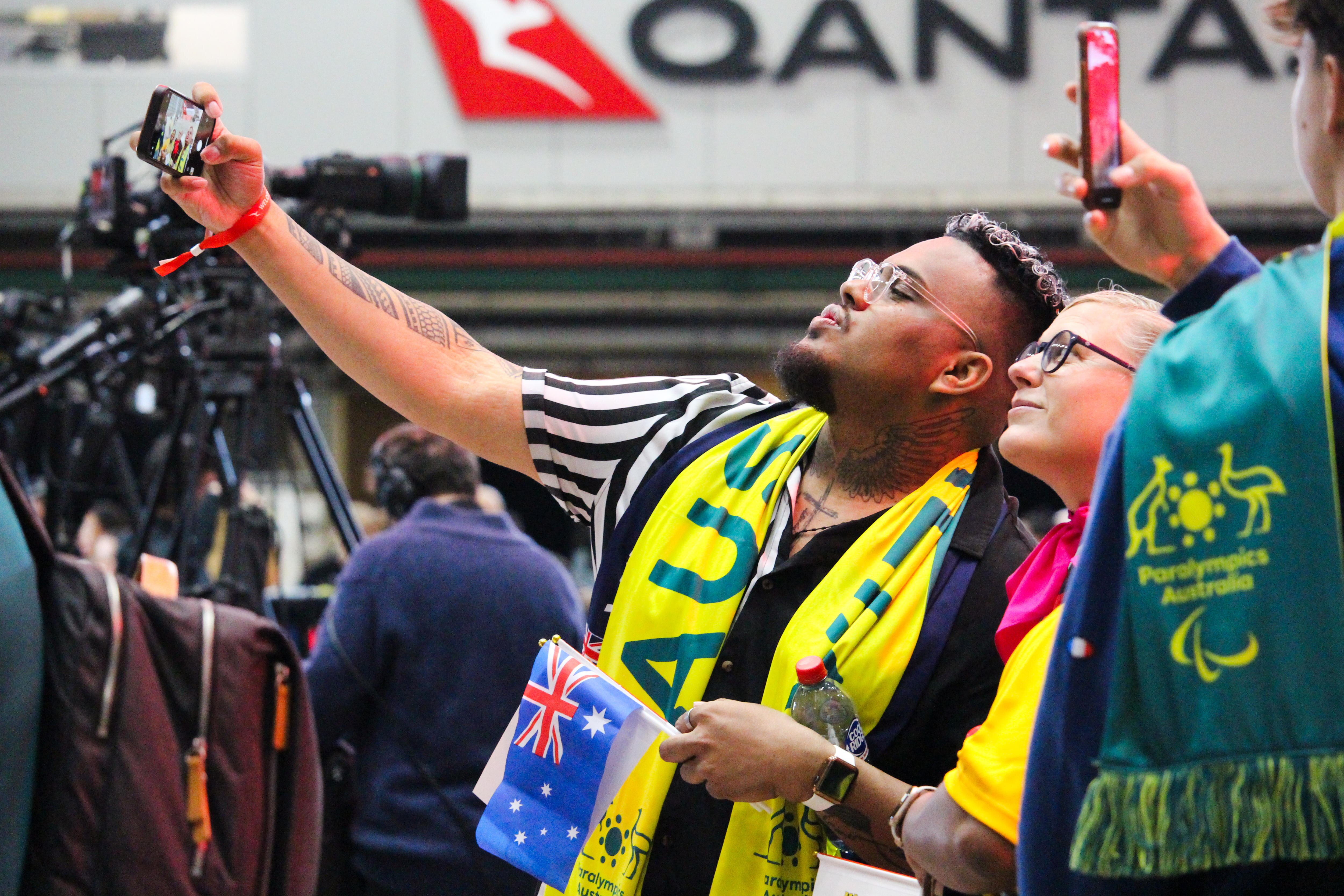 Australian Paralympic team arrives in Sydney after winning 63 medals at ...