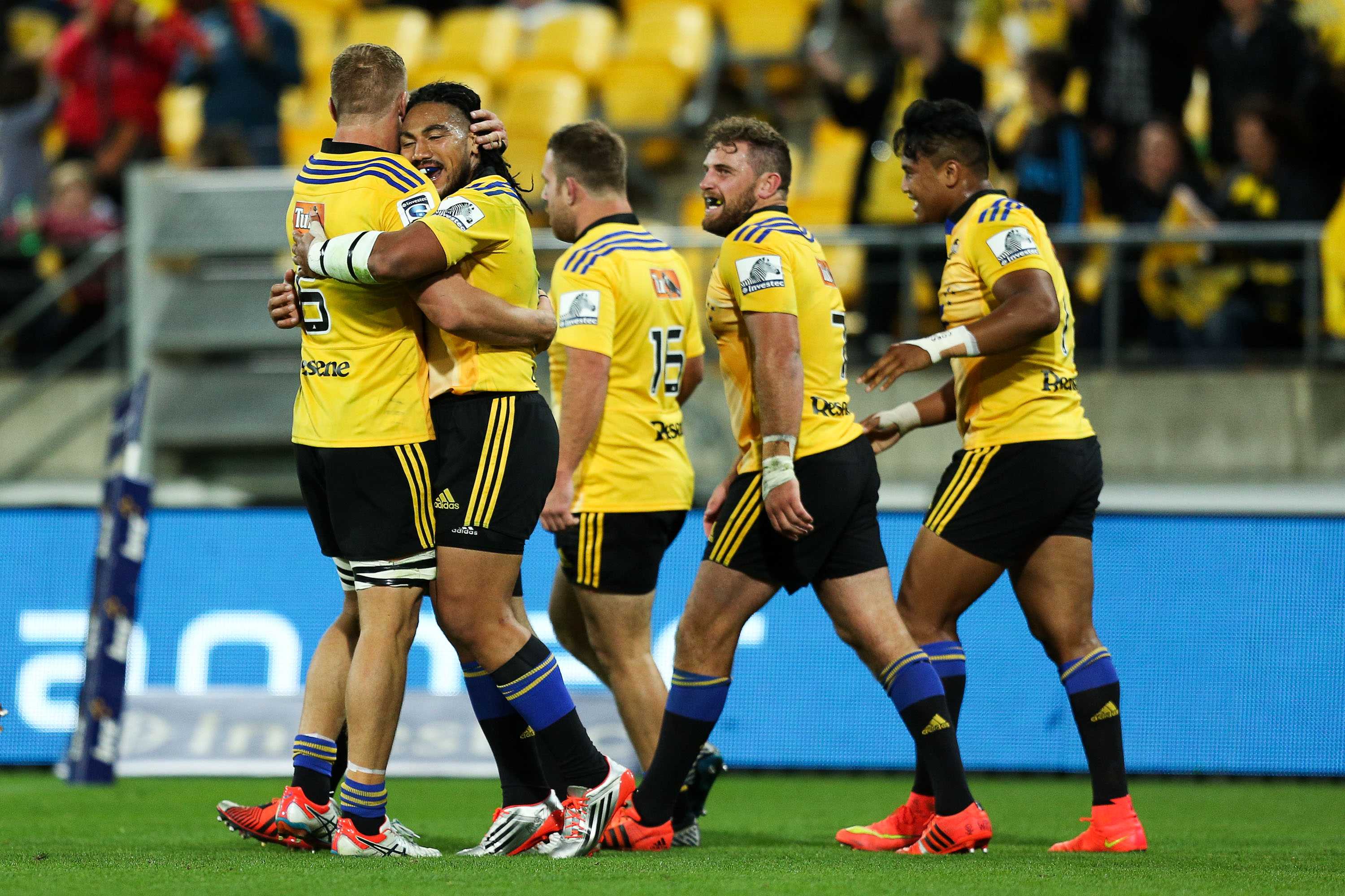 Hurricanes beat Stormers 25-20 in Super Rugby clash in Wellington - ABC ...