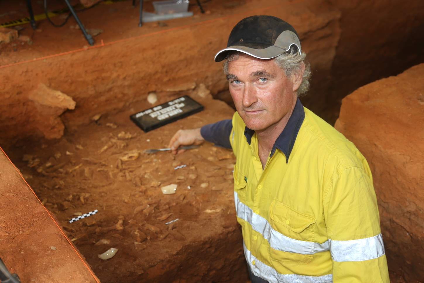 Remote cave off Western Australia reveals earliest Australians' coastal ...