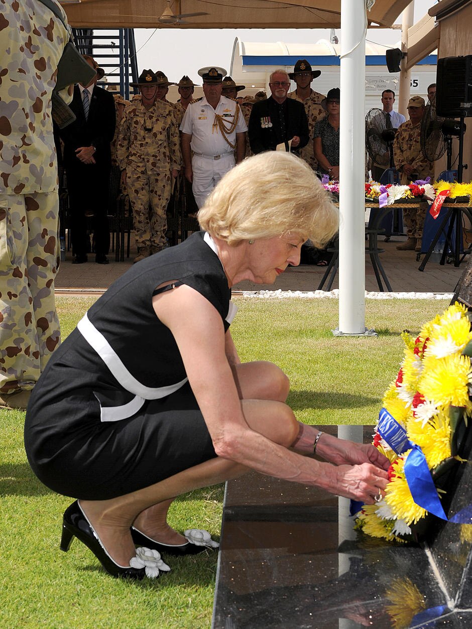 Bryce pays respects to Australian soldiers - ABC News