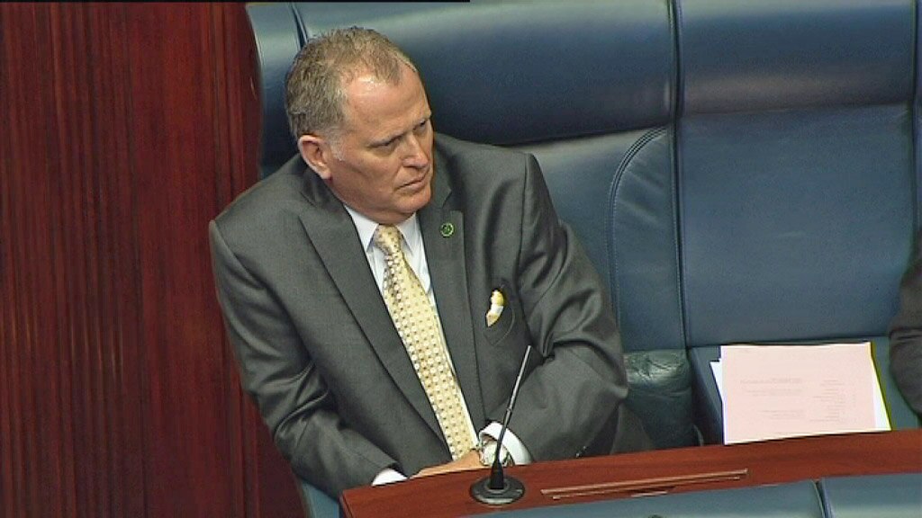 Barnaby Joyce: Former WA MP Ian Britza driving across Nullarbor to ...