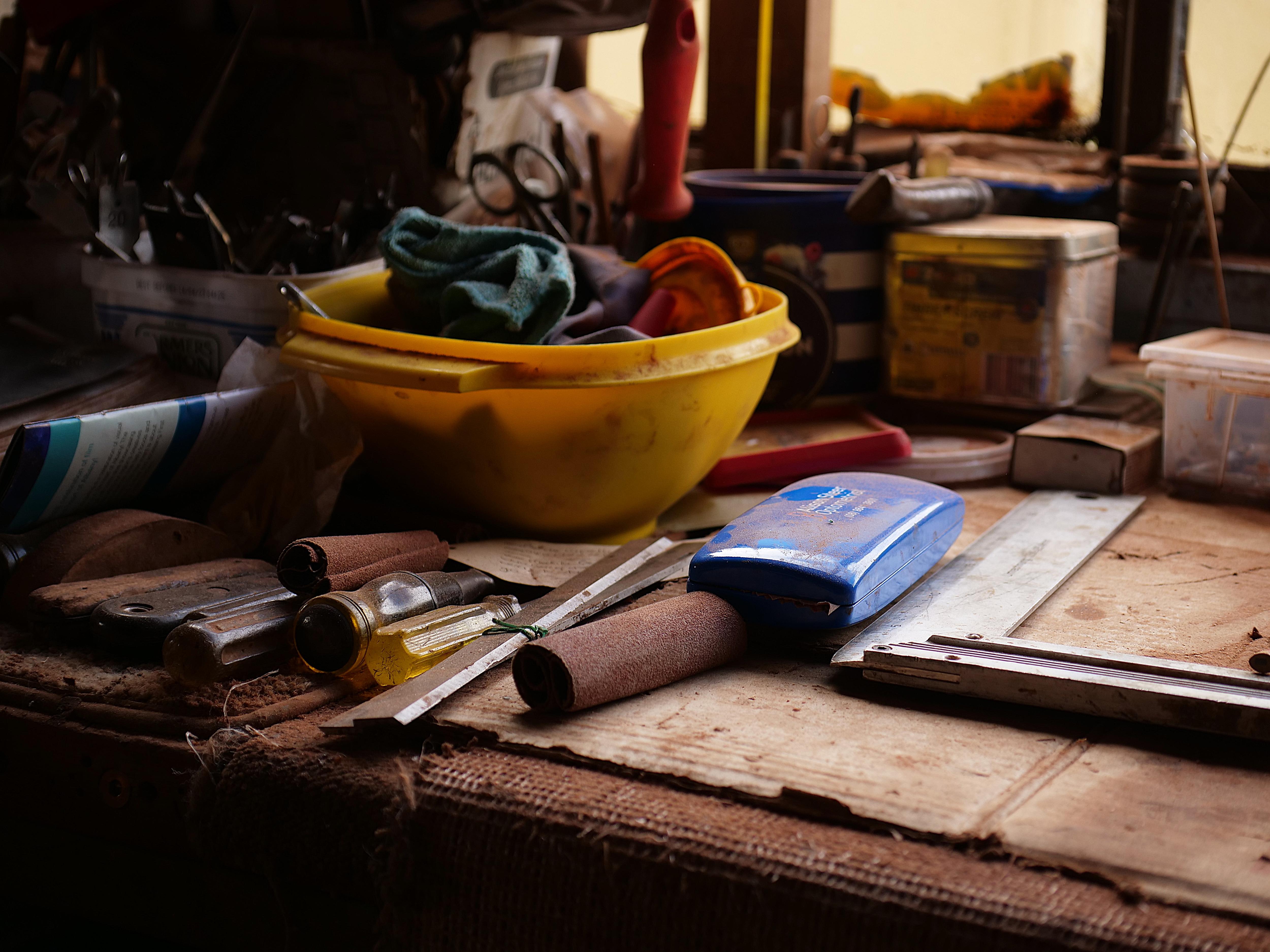 Carpenter fears trade may lost for future generations as WA timber ...