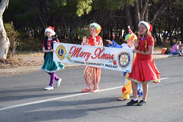 Goolwa Christmas pageant returns after 6 years thanks to volunteers & a ...