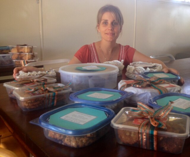 Charleville bakes to relieve local farmers - ABC News